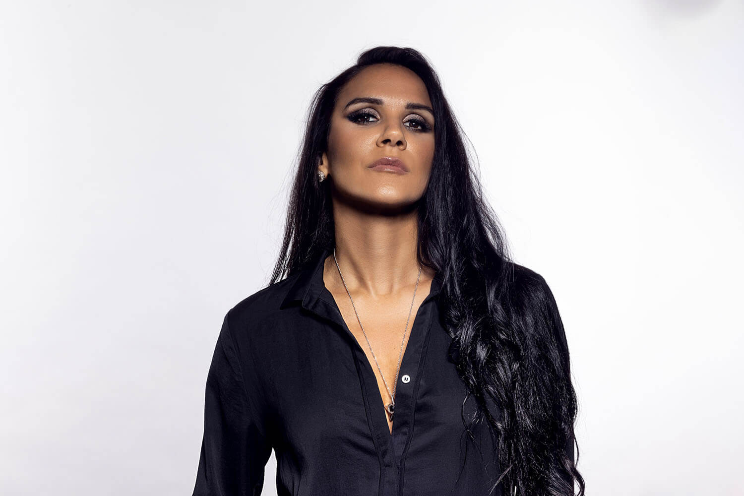 ADRIANNA: Lighting Up Dance Floors Worldwide with Unparalleled Beats