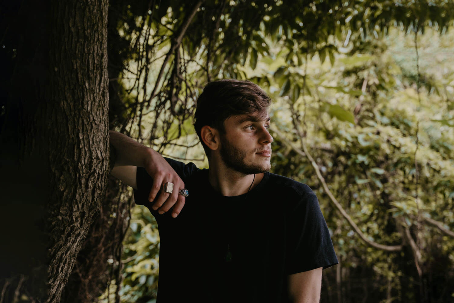 Jono Stephenson returns melodic single 'Colours In The Sky' | House Nest