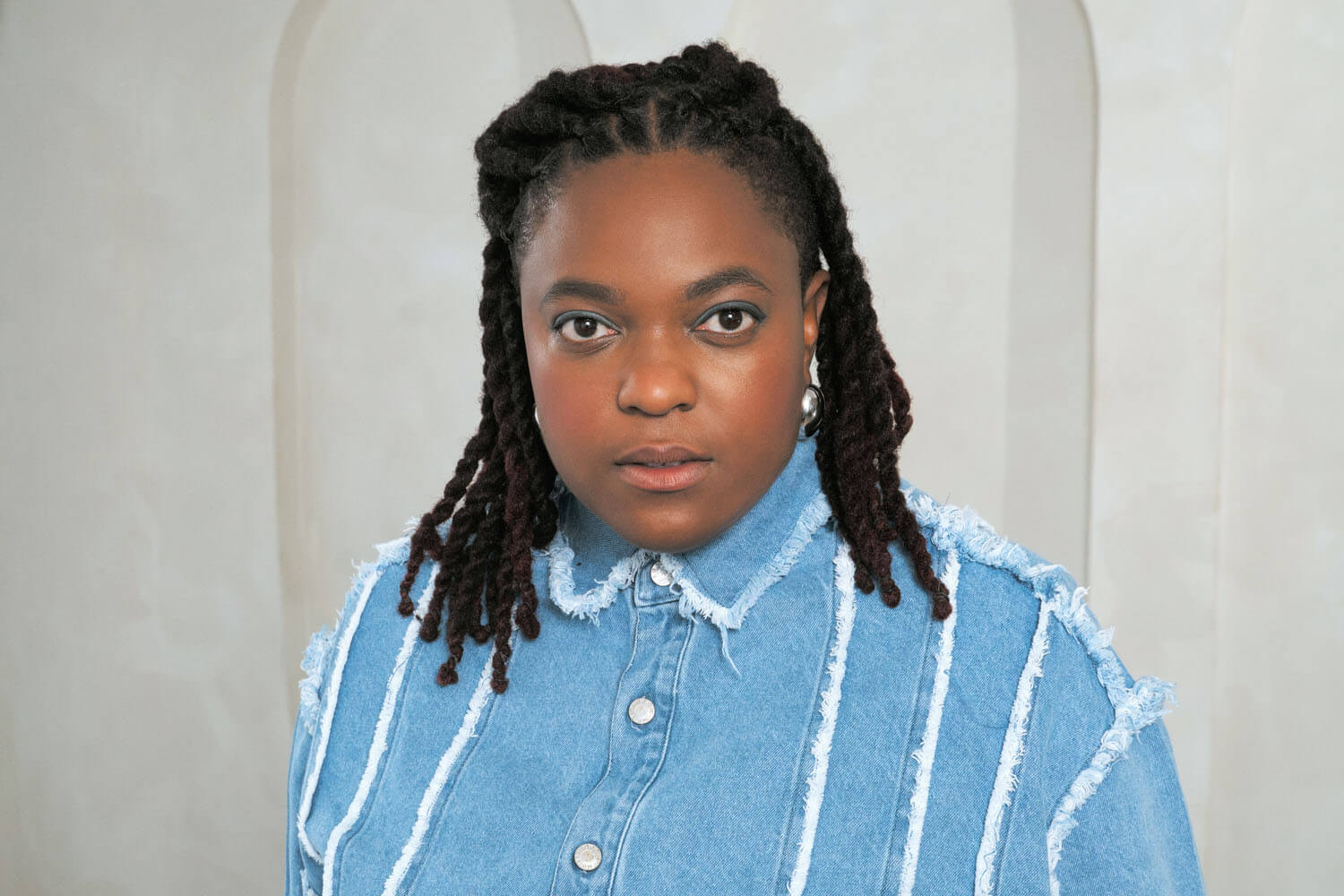 Kaleena Zanders delivers energetic house single 'BURN IT DOWN': Listen