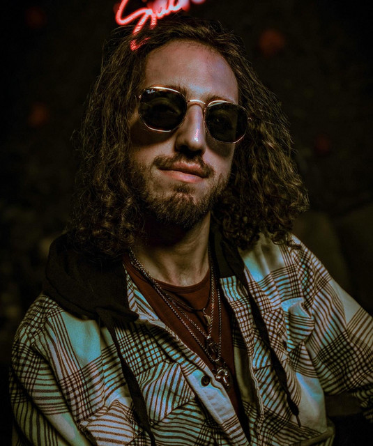 Maximillian shares new single 'Trust': Listen | House Nest